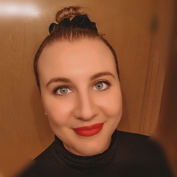 Amanda's Closet (@amanda_zilke) | Poshmark